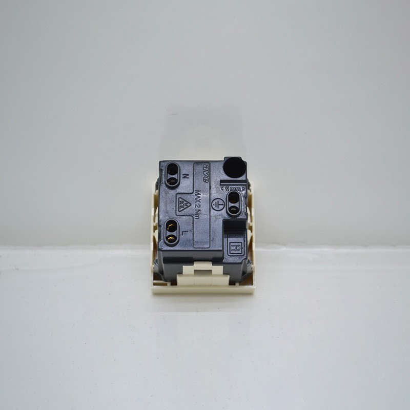 Socket Unel Bipasso 2P+T10/16A Blanc - Elettrotecnica Meridionale