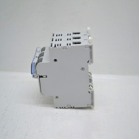 Portafusibles Seccionador 3P - 32A - 500V Bticino - Elettrotermica Meridionale